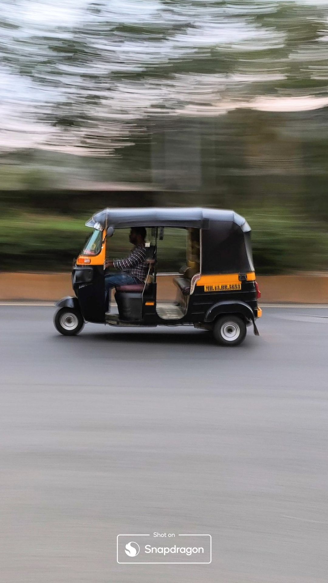 Free ShotOnSnapdragon wallpapers for Snapdragon Insiders